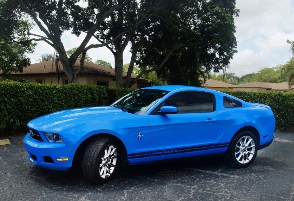 2010 Ford Mustang Wallpapers | MustangSpecs.com