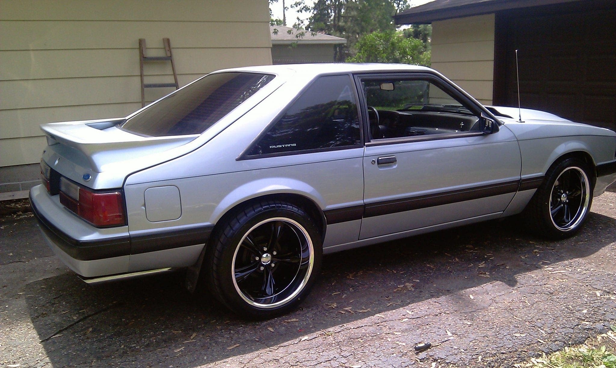 1991 Ford Mustang Wallpapers | MustangSpecs.com