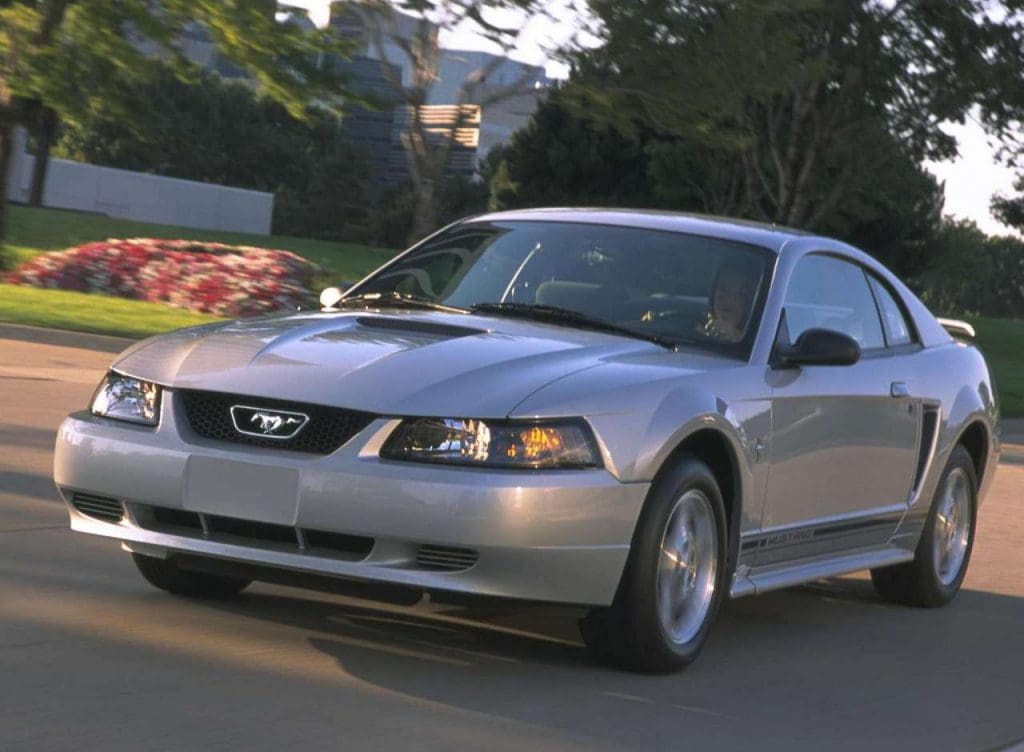 2001 Ford Mustang Wallpapers | MustangSpecs.com