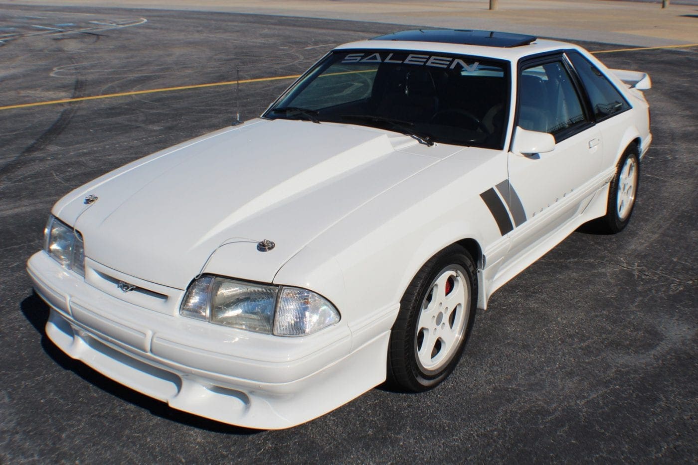 1990 Saleen Mustang Wallpapers | MustangSpecs.com