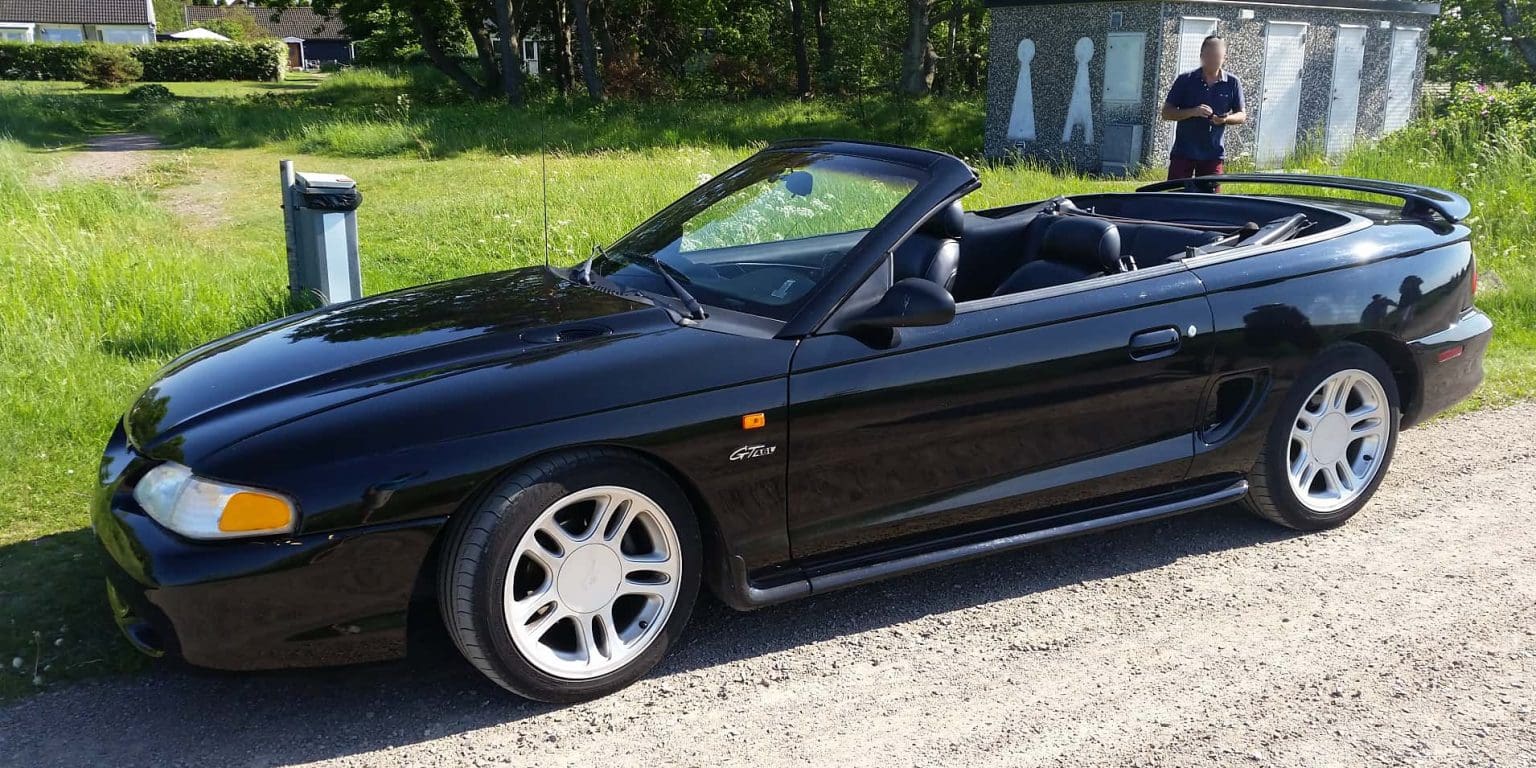 1996 Ford Mustang GT Wallpapers | MustangSpecs.com