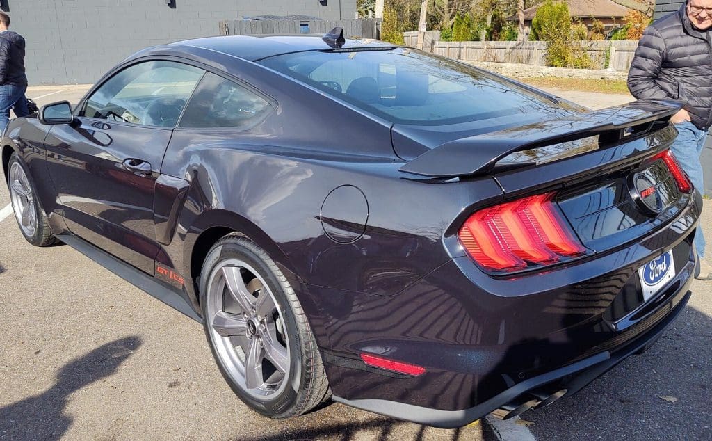 Mischievous Purple 2022 Ford Mustang