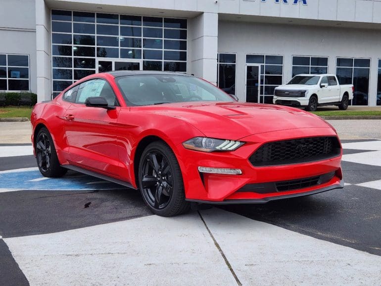 Race Red 2022 Ford Mustang