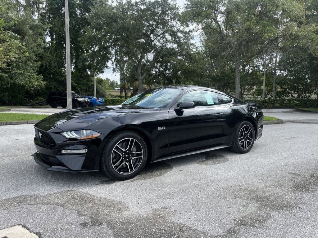 Shadow Black 2022 Ford Mustang