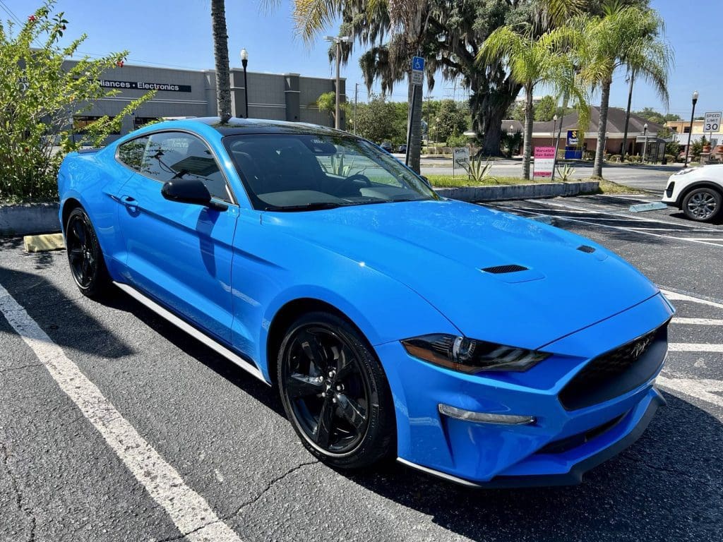 Grabber Blue 2022 Ford Mustang