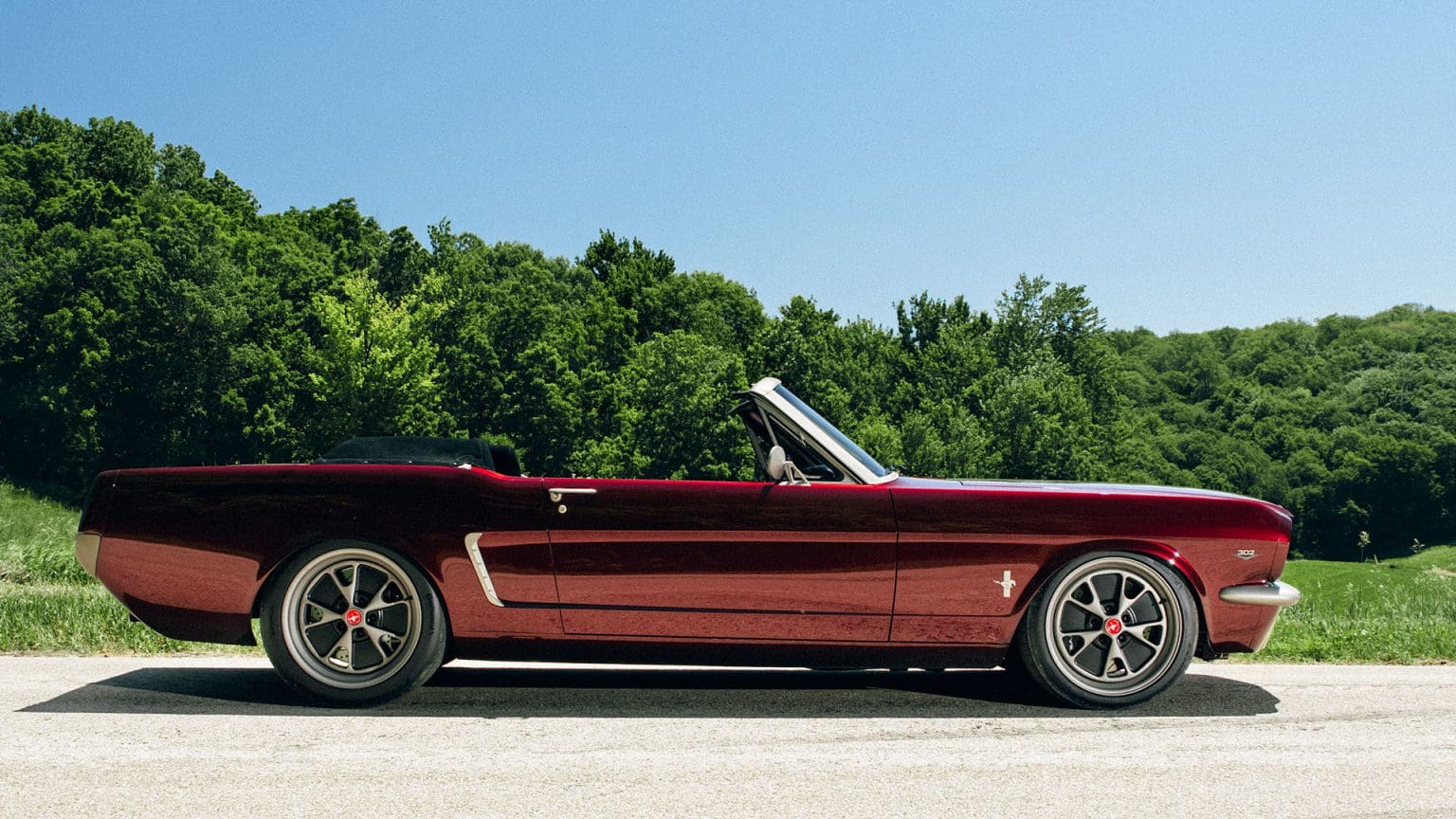 The Ultimate Mustang Convertible restomod, Ringbrothers' CAGED ...