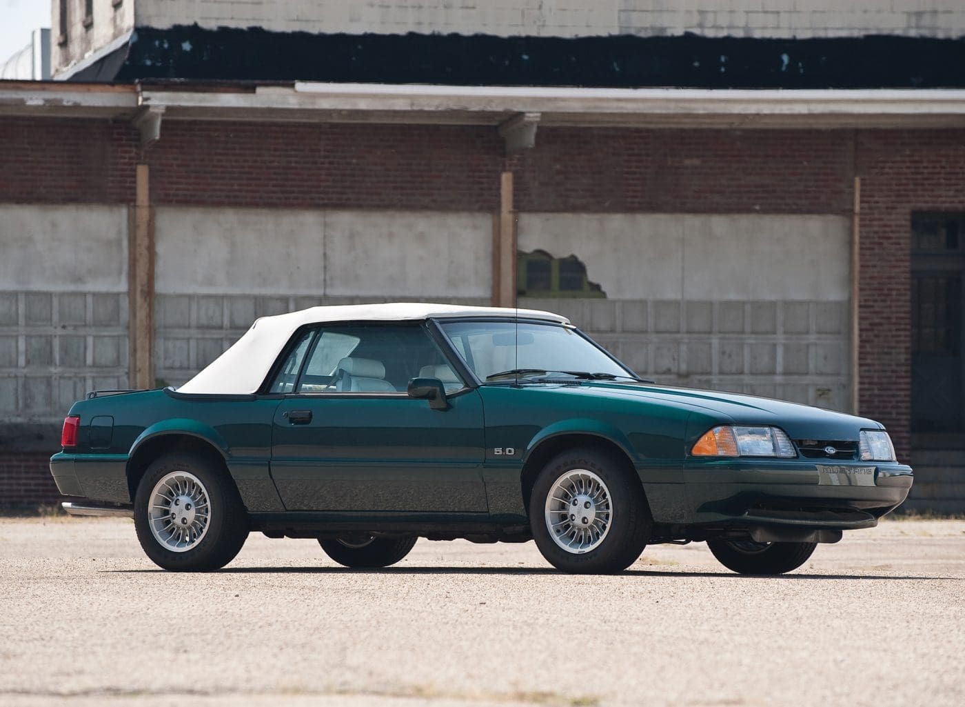 Mustang Of The Day: 1990 Ford 25th Anniversary Mustang - Mustang Specs