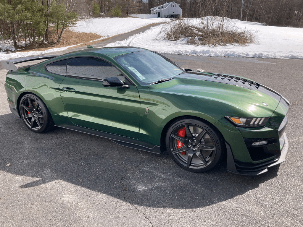 FOR SALE: 60-Mile 2022 Ford Mustang Shelby GT500 Carbon Fiber Track ...