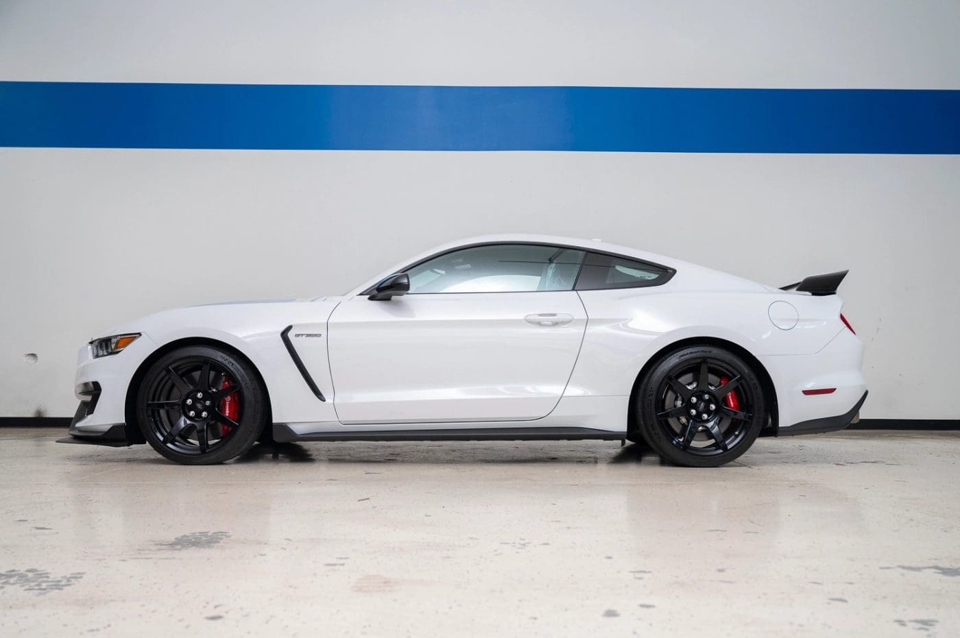 FOR SALE: Low Mileage 2020 Ford Mustang Shelby GT350R - Mustang Specs